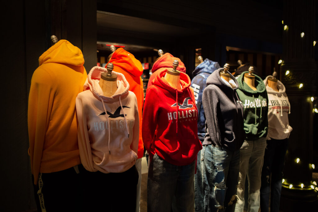 Fusion Specialties Store Design and Mannequin Solution for Hollister