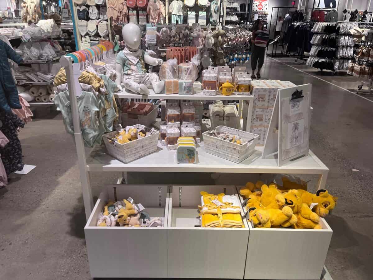 Fusion Specialties Store Design and Mannequin Solution for Primark